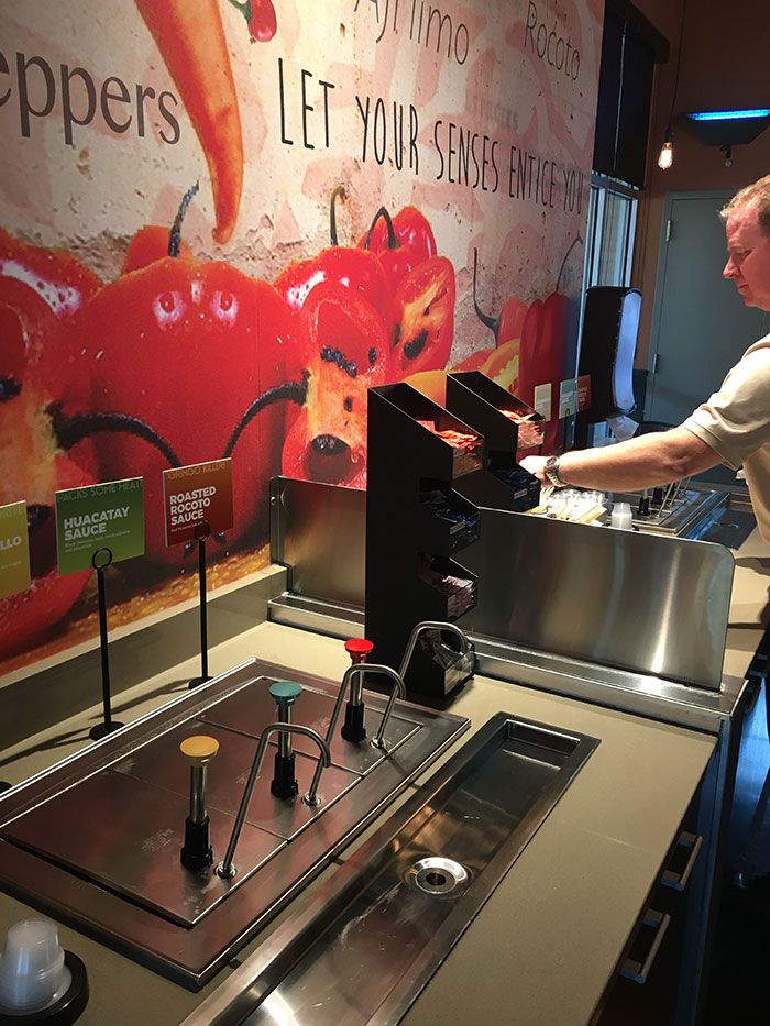 Viva Chicken now open on Park Road. Here’s what it looks like. - Axios ...