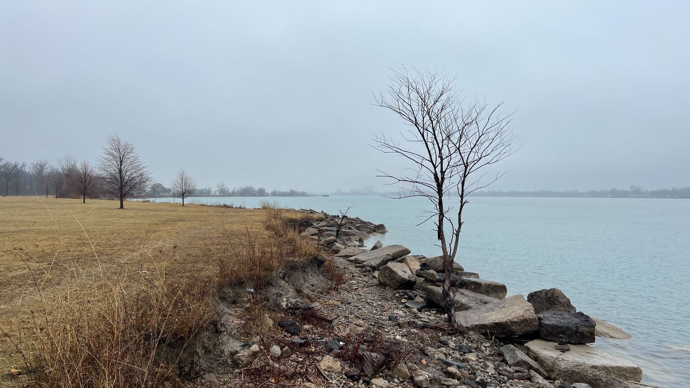 The peace and quiet of Detroit's Belle Isle in the winter - Axios Detroit